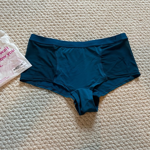 Parade | Intimates & Sleepwear | Free Brand New In Package Parade Boy ...